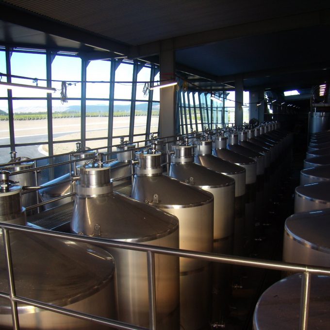 Wine Tank Mixers for Cap Management wine | Pulsair Systems