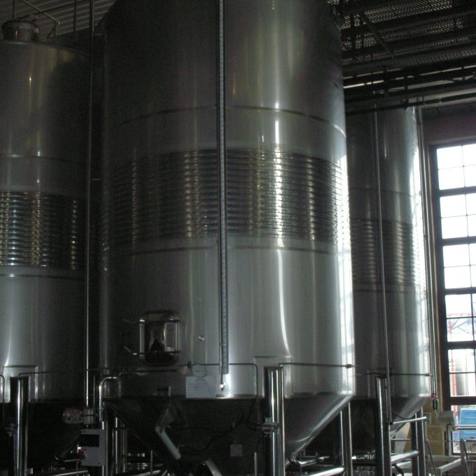 Wine Tank Mixers for Cap Management wine | Pulsair Systems